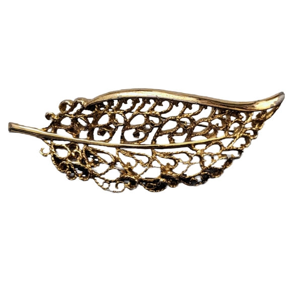 Vintage | Jewelry | Vintage Monet Metal Gold Tone Filligree Leaf Shape ...